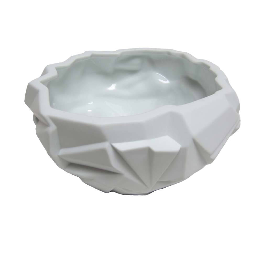 Bahari Porcelain Ice Vase: Design Quest