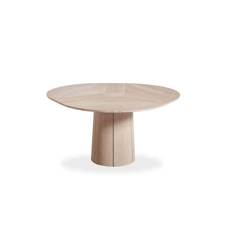Skovby SM 33 Round Dining Table: Design Quest