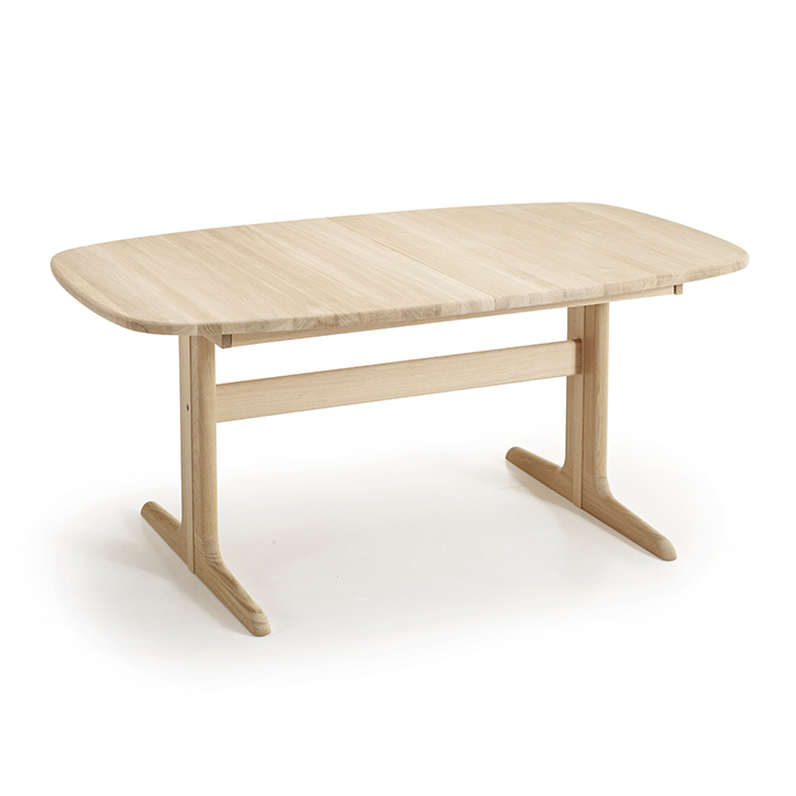 Skovby SM 74 Dining Table: Design Quest
